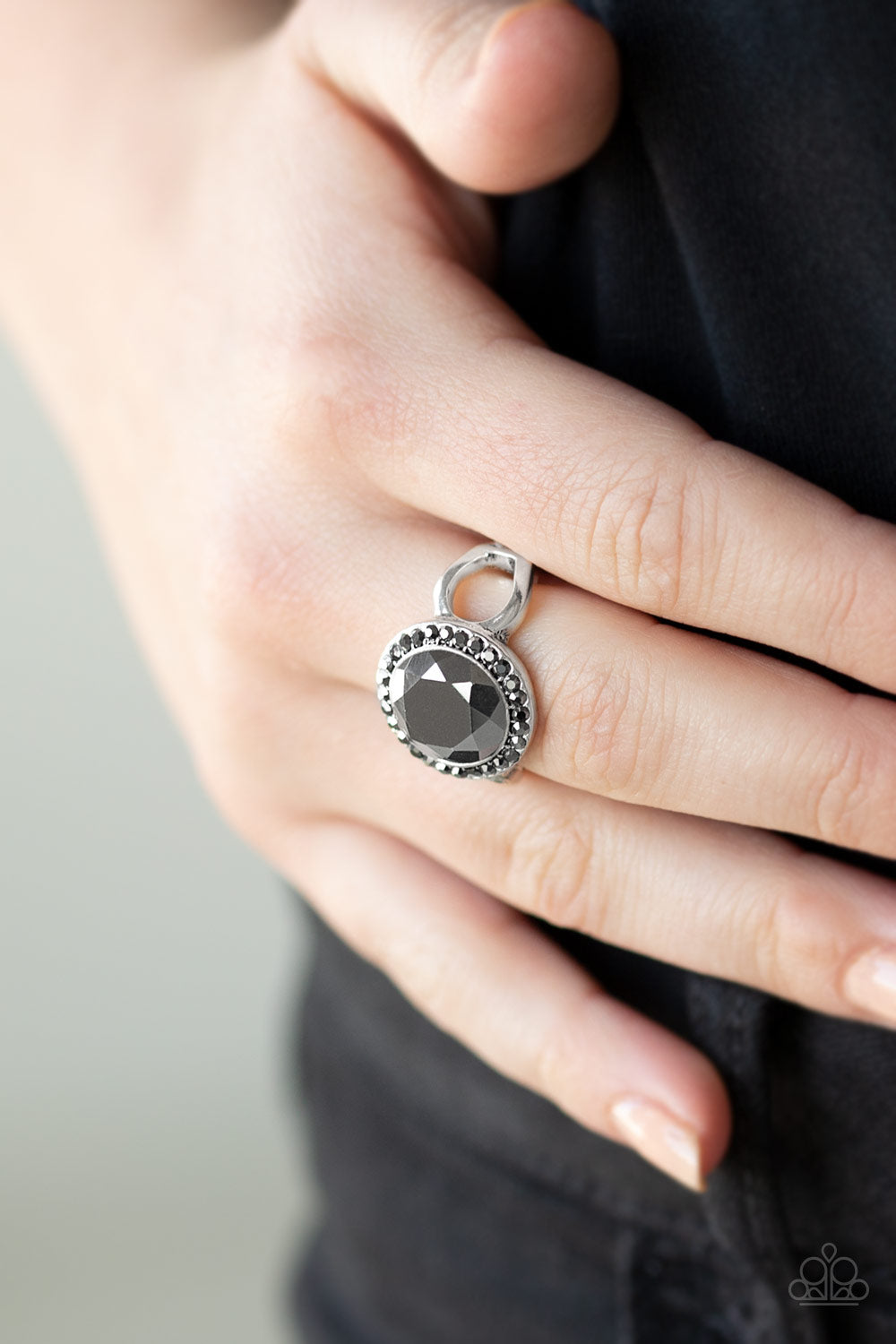 ITS GONNA GLOW! - SILVER HEMATITE SOLITAIRE RING – Bee's Bling Bash